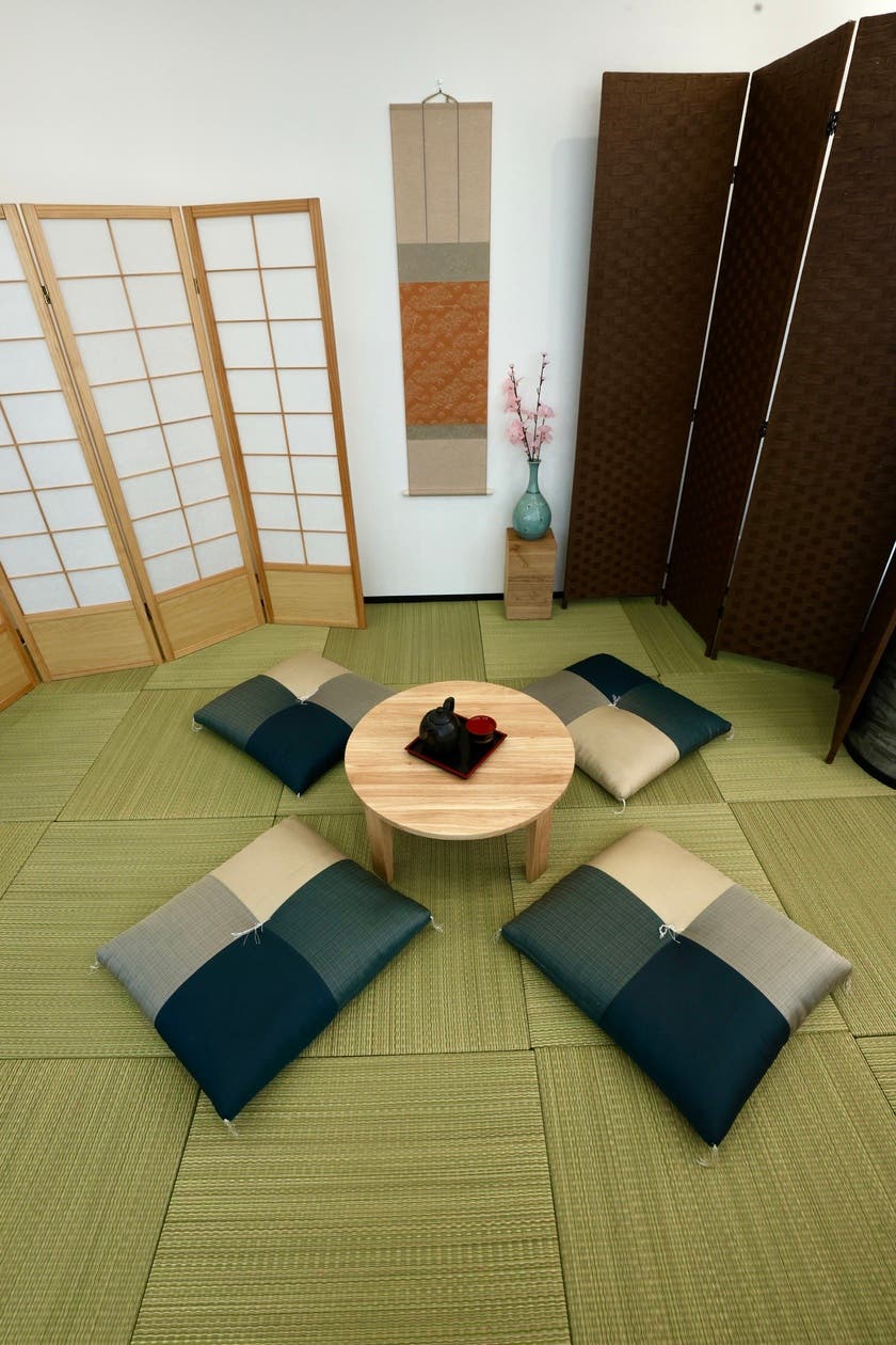 【京都・南区】自然光×和室×4色背景紙｜撮影・茶会・ワークショップに使える貸切空間の写真6