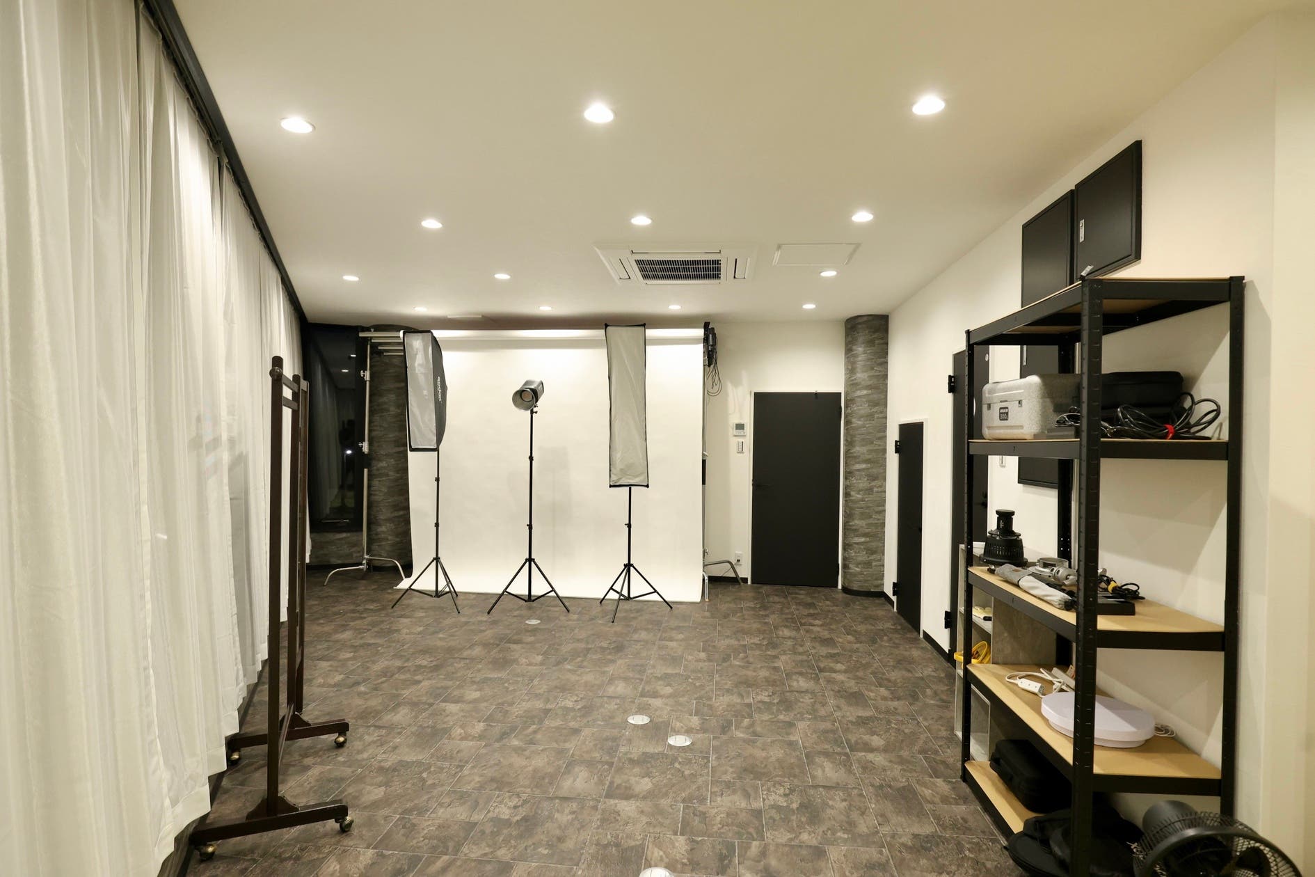 【京都・南区】自然光×和室×4色背景紙｜撮影・茶会・ワークショップに使える貸切空間の写真15