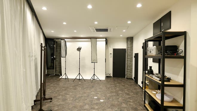 【京都・南区】自然光×和室×4色背景紙|撮影・茶会・ワークショップに使える貸切空間の写真15