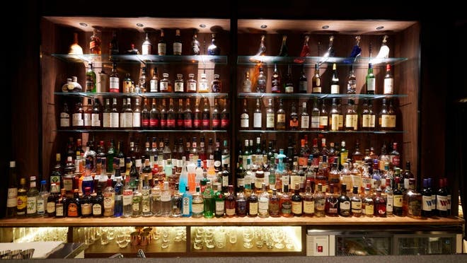【BAR JUWA】オーセンティックバー。桜木町駅徒歩5分!日ノ出町駅徒歩4分!飲食持込OK!ボドゲ会・オフ会・推し活に。の写真3