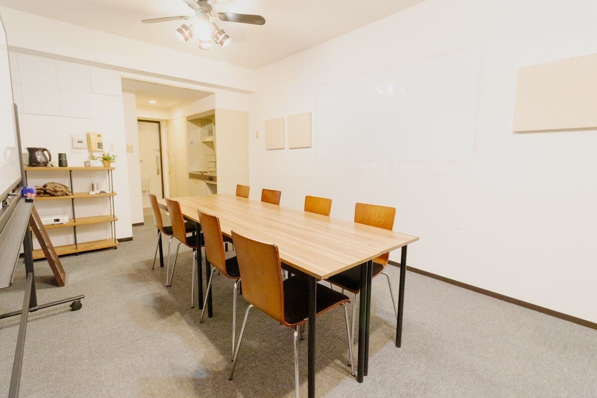 【高田馬場駅徒歩2分🚶！定員12名✨】ふれあい貸し会議室 高田馬場G（旧 ワークス研究所＠高田馬場Classic）の写真4