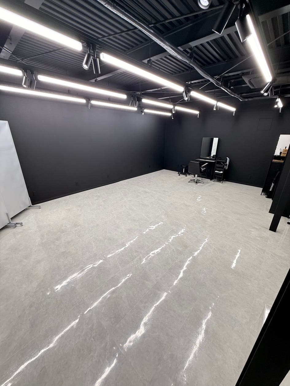 シャンプー台、セット面付き、撮影スタジオ、講習会、スタッフの研修で利用もオススメの写真2