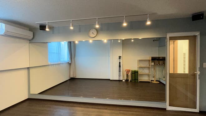 【スタジオトマト武蔵新城Dスタジオ】武蔵新城駅徒歩2分!二面鏡!やわらかフローリングで足腰に優しく、綺麗な長方形のお部屋です!の写真4