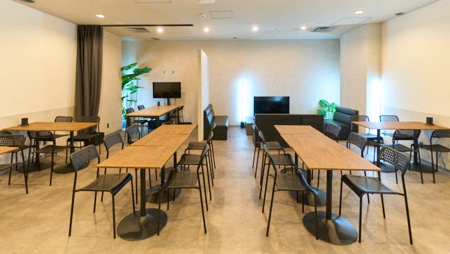 新橋駅3分 キッチン付【40名】パーティスペース 大型モニター・音響設備 歓送迎会 企業MTG・懇親会 ファンミーティング の写真4
