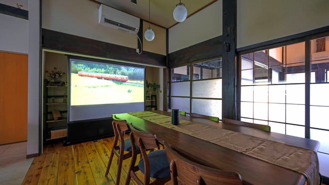 東京から約2時間の古民家をリノベーションした大正ロマン風の戸建て。撮影スタジオとしても最適の写真21