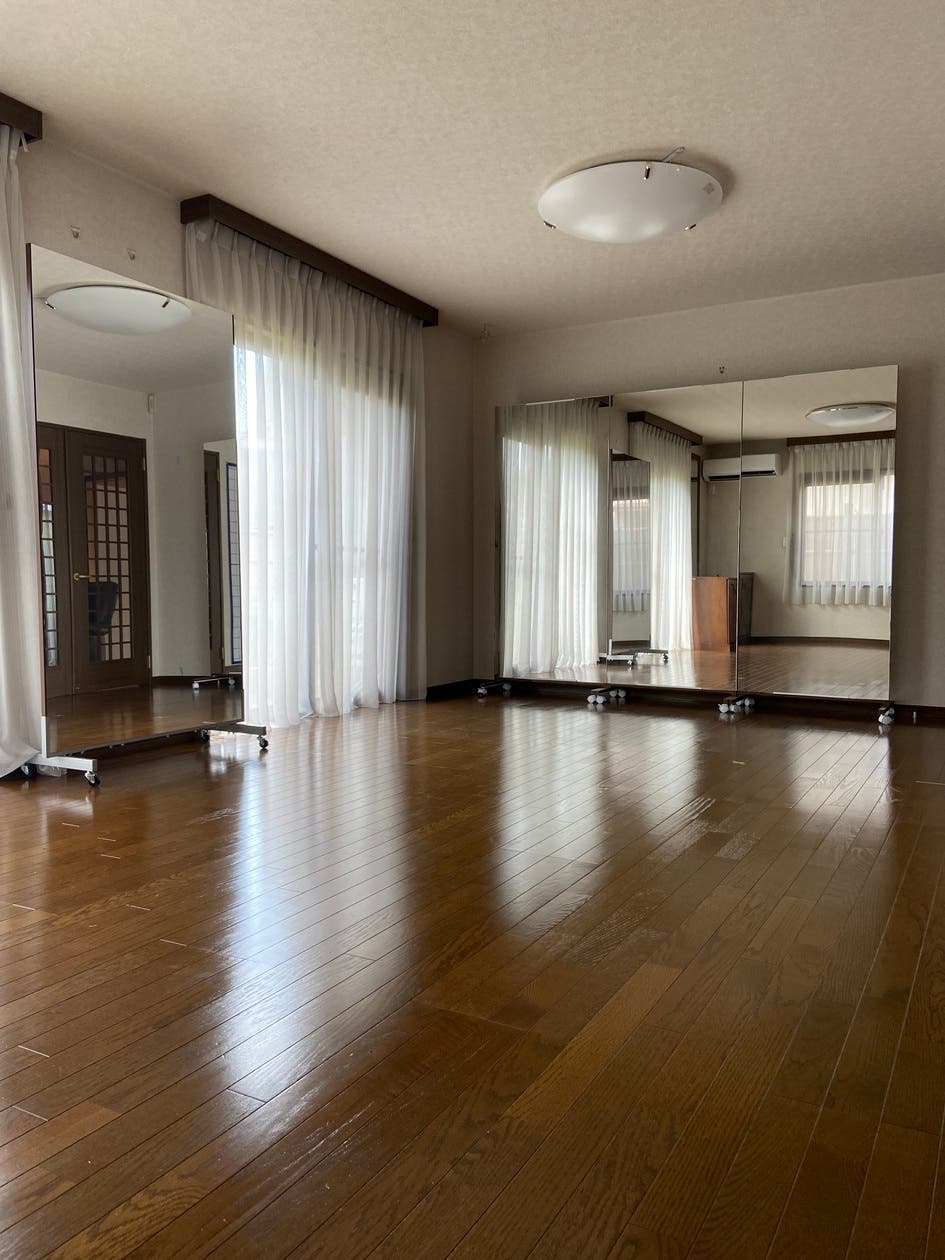 エコスタジオ川和｜庭付き一軒家の自然光スタジオ｜レッスン・サロン・撮影・交流会に｜川和町駅から徒歩6分の写真9