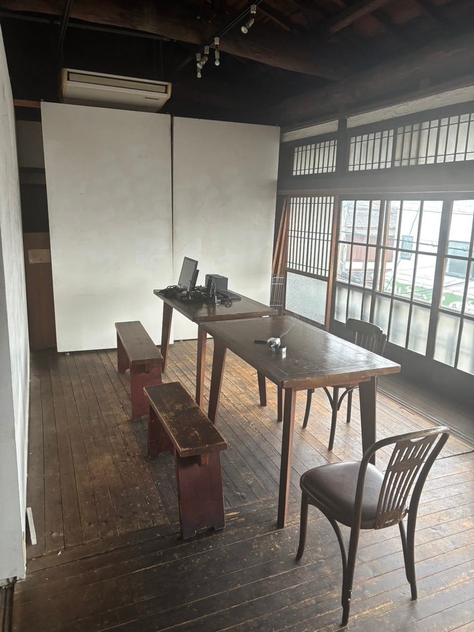 京都の有名な銭湯カフェの2階の写真3