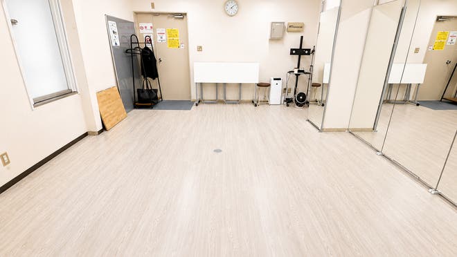 【JR沼津駅から徒歩4分】ダンスができるレンタルスタジオ|26㎡スペース|大型鏡・高速Wi-Fi完備|24時間営業中!の写真1