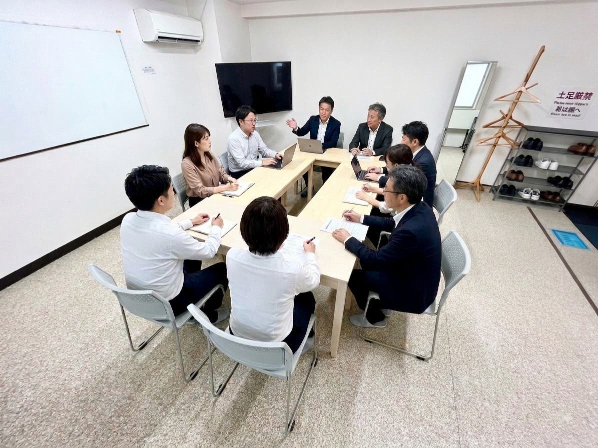 ⭐️新潟駅１分⭐️商談・面接・WEB会議・研修⭐️絨毯敷きで落ち着く空間⭐️1日8,800円＜フルーツ会議室🍋新潟駅前＞の写真4