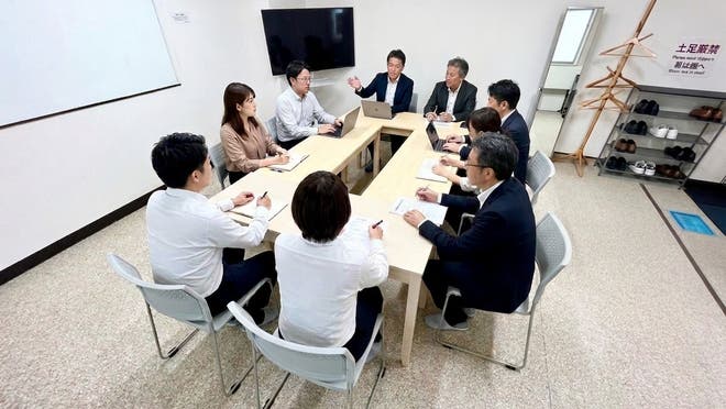 ⭐️新潟駅1分⭐️商談・面接・WEB会議・研修⭐️絨毯敷きで落ち着く空間⭐️1日8,800円<フルーツ会議室🍋新潟駅前>の写真4
