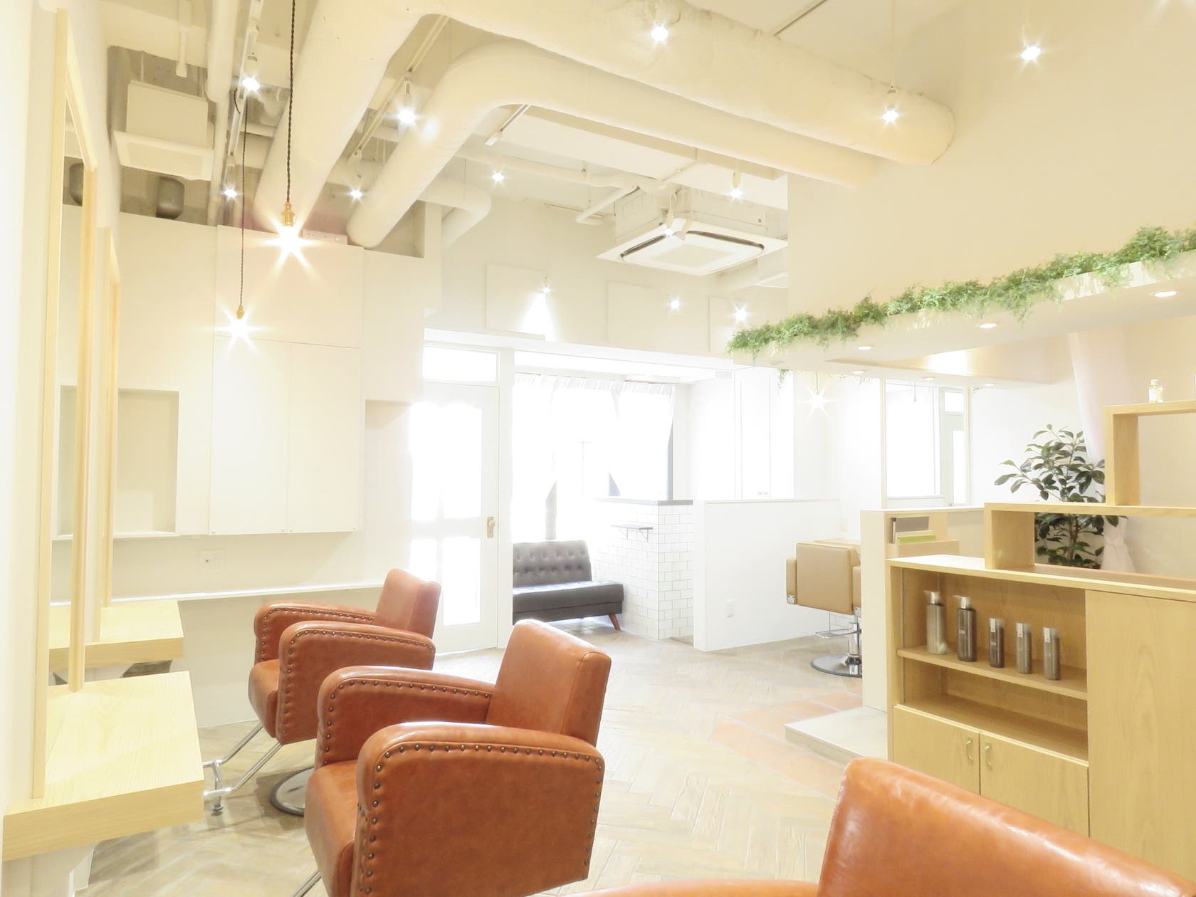 中崎町のセット面貸し1H¥2,000～光熱費、タオル、機材無料、、材料持ち込み可、お店の材料を使う場合は1メニュー¥1,650の写真2