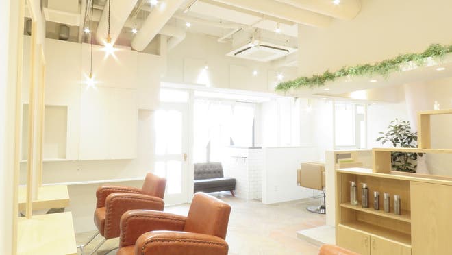 中崎町のセット面貸し1H¥2,000~光熱費、タオル、機材無料、、材料持ち込み可、お店の材料を使う場合は1メニュー¥1,650の写真2