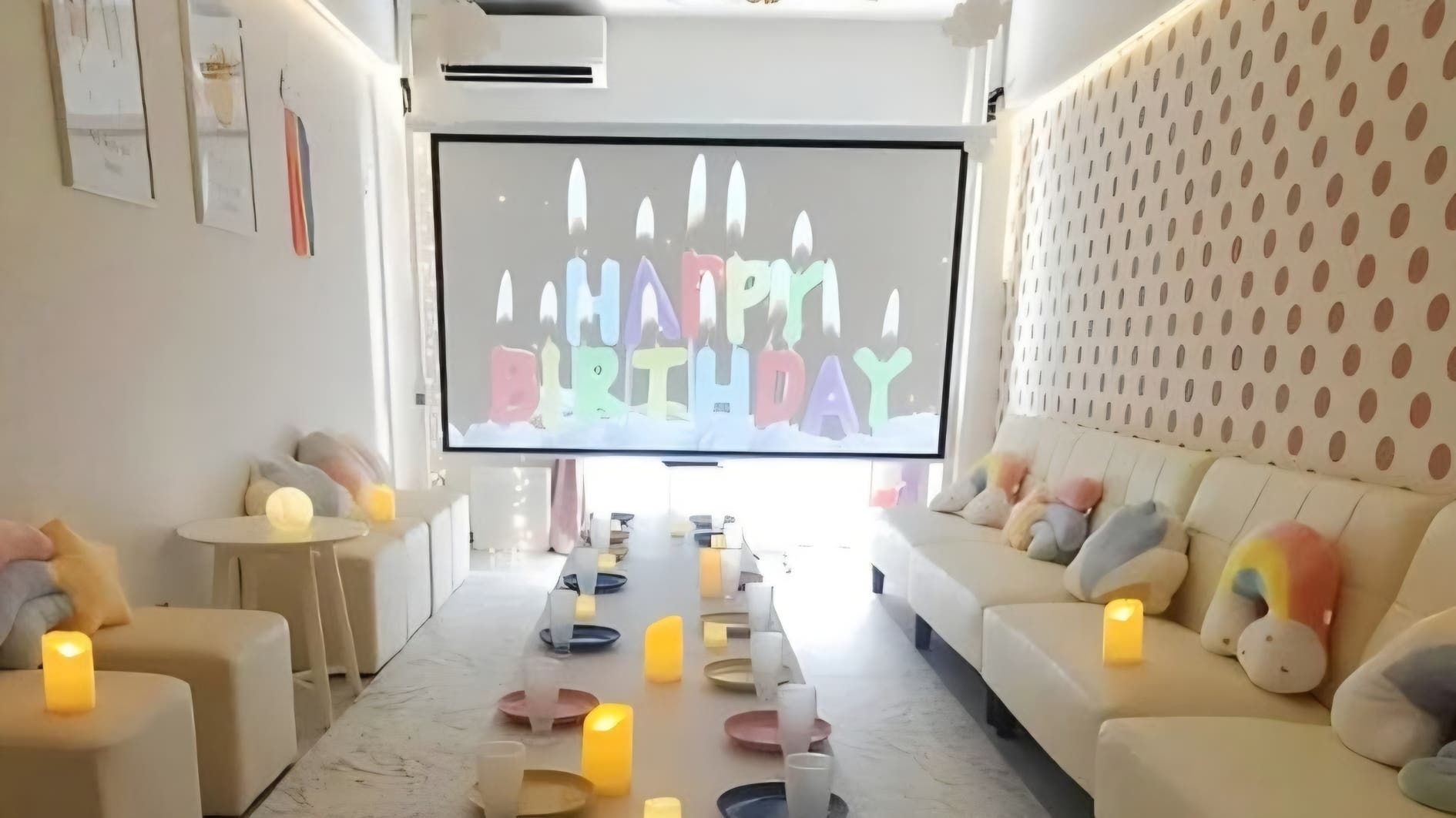 高レビュー🎉今だけゴミ捨て無料🌈100㌅プロジェクター&65型TV🎉学割👩‍🎓🌈最大18名🌈安心の1階の写真1