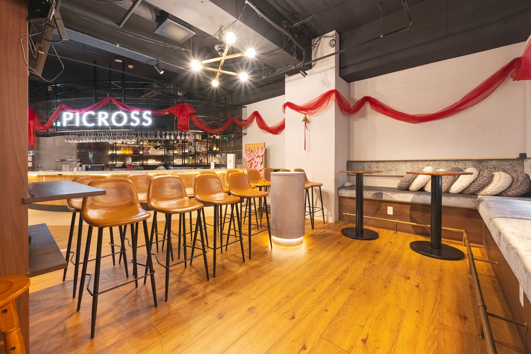 スペモ🍻大塚徒歩１分✨最大120名🥳おしゃれなバー空間を貸切❣️イベント・パーティー・撮影✨888_PICROSS大塚店の写真10