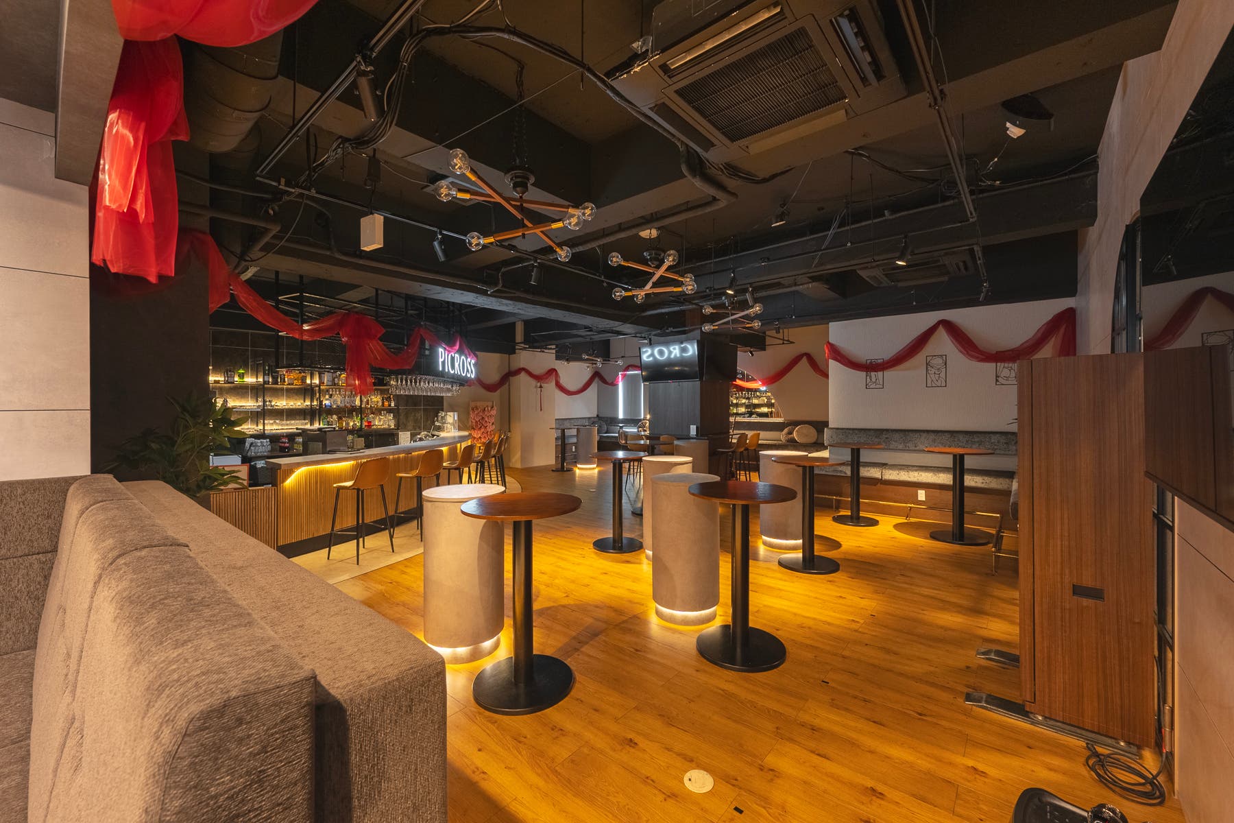 スペモ🍻大塚徒歩１分✨最大120名🥳おしゃれなバー空間を貸切❣️イベント・パーティー・撮影✨888_PICROSS大塚店の写真21