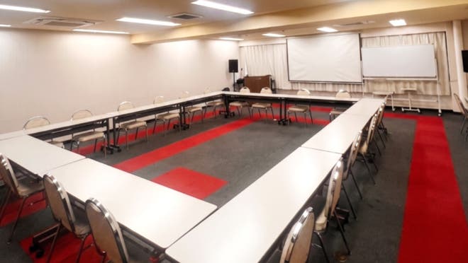 電車通り沿いウォンツ銀山ビル 最大63名着席可 スクリーン&プロジェクター光WiFi無料!カンファレンス21 八丁堀Wing-Aの写真1