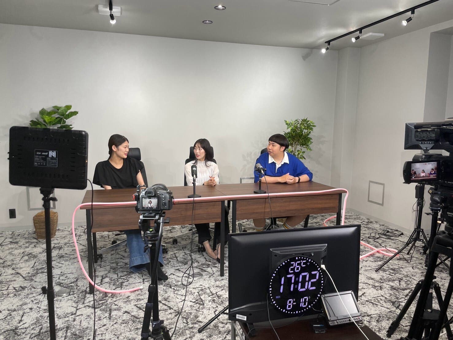 【撮影機材・制作備品すべて無料貸出OK】乃木坂・六本木駅から徒歩圏内！動画撮影/ライブ配信/会議/編集作業/サテライトオフィスの写真2