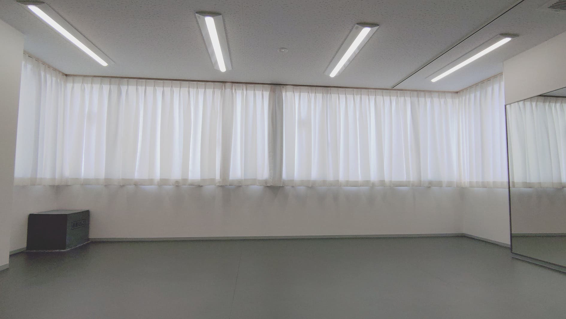 駅徒歩1分★新所沢エリア★駅チカ好立地★最高級舞台床リノリウムの写真3