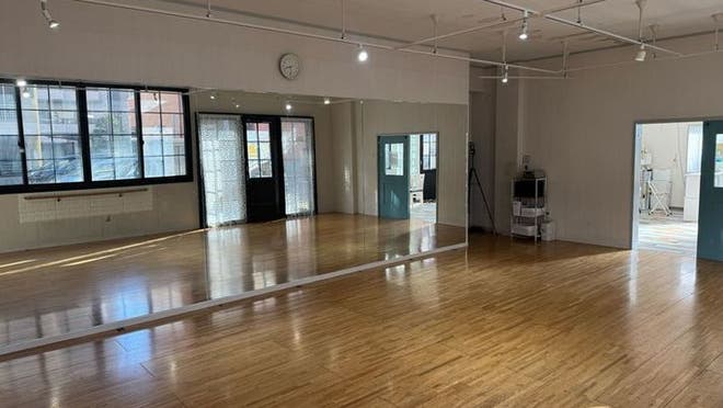 【鏡・音響】完備のレンタルダンススタジオ(更衣室・待合室あり)の写真3