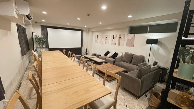 ✨池袋駅から徒歩2分✨ パーティ・女子会・会議・撮影 24名着席🎉の写真10
