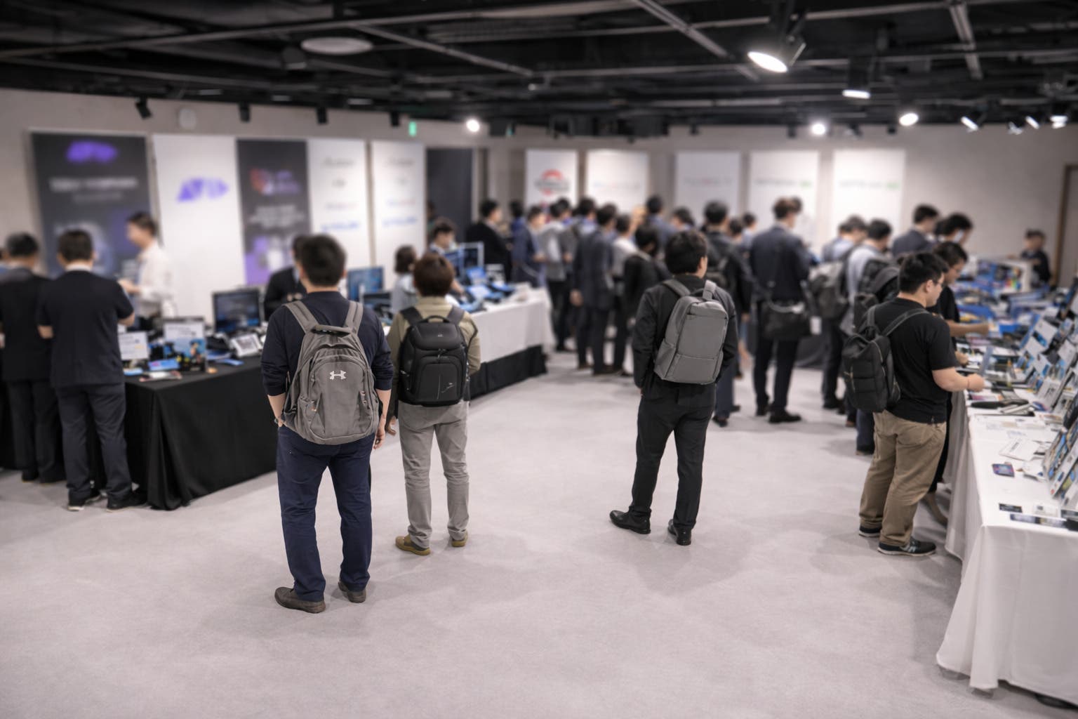 【SPACE CYAN】中目黒駅至近。講演会、ワークショップ、発表会、ファンミーティング、交流会、懇親会など幅広く対応。の写真9