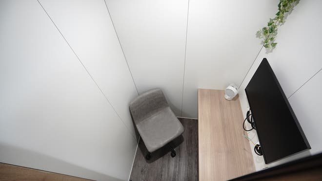 <ミニマルワークスペース立川No.1>1人用個室🚪Wi-Fi📶電源🔌モニター🖥️テレワーク/オンライン会議の写真3