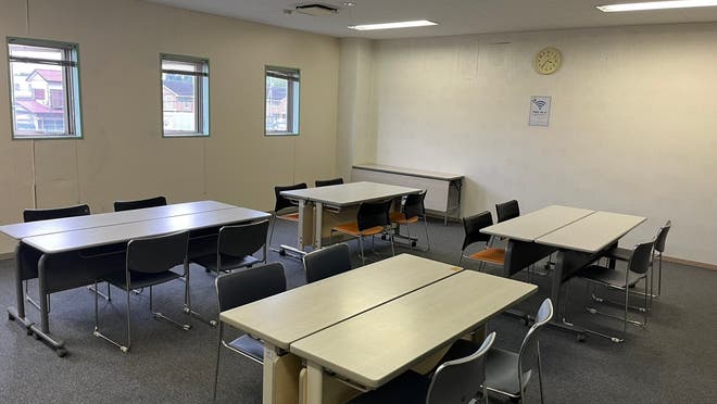 【成田空港から車約15分】30名対応の貸会議室|無料駐車場40台・Wi-Fi|研修・講習会・面接にの写真2