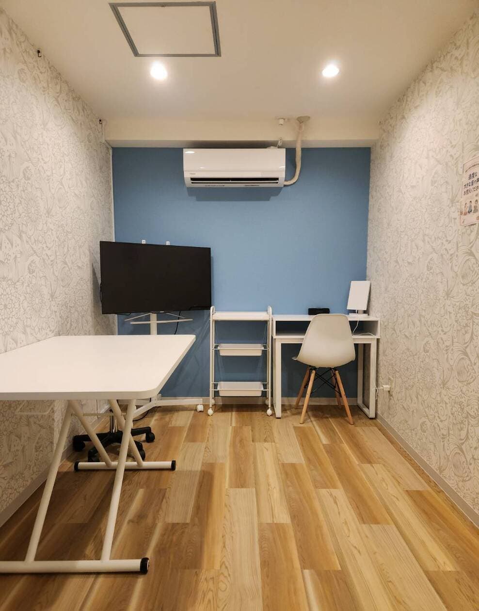 国立駅1分／少人数のサークル、ヨガ教室等に最適な個室レンタルスペース　Room2の写真3