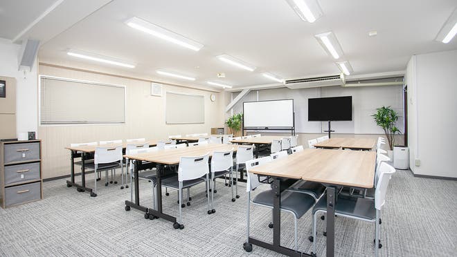 【ROOMs八王子店】【最大47名】会議・セミナー・整体・エステ研修|施術ベッド4台|JR八王子駅5分の写真4