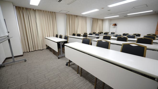 <横浜桜木町ワシントンホテル貸会議室ローズ2>桜木町駅徒歩1分🚃35名収容🪑光回線Wi-Fi📶セミナー/研修/会議の写真4