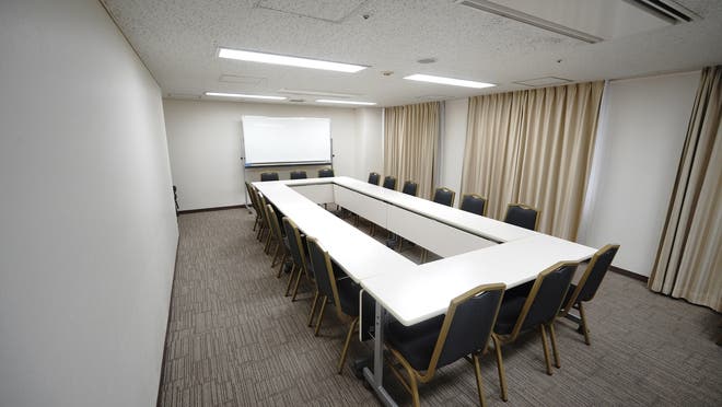 <横浜桜木町ワシントンホテル貸会議室ローズ2>桜木町駅徒歩1分🚃35名収容🪑光回線Wi-Fi📶セミナー/研修/会議の写真6