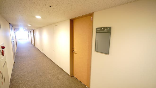 <横浜桜木町ワシントンホテル貸会議室ローズ2>桜木町駅徒歩1分🚃35名収容🪑光回線Wi-Fi📶セミナー/研修/会議の写真12