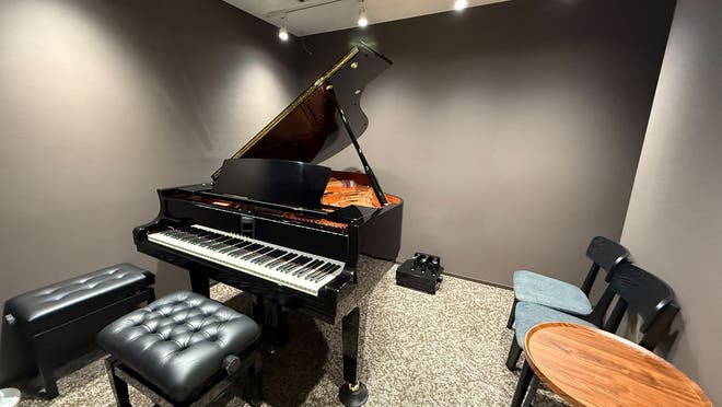 【用賀駅徒歩3分】8.57㎡/大型グランドピアノ備え付きの音楽ルーム(ルービー用賀 room2)の写真5