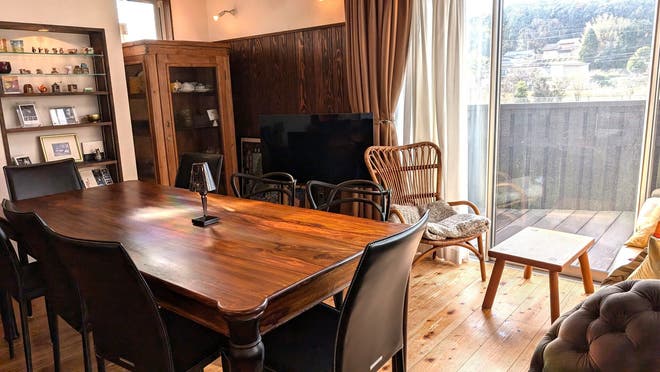 まるごと戸建て貸切✨広々キッチン✨Wi-Fi✨ウッドデッキ・庭✨24時間✨スピーカー🎵各種VOD|YouTubeの写真3