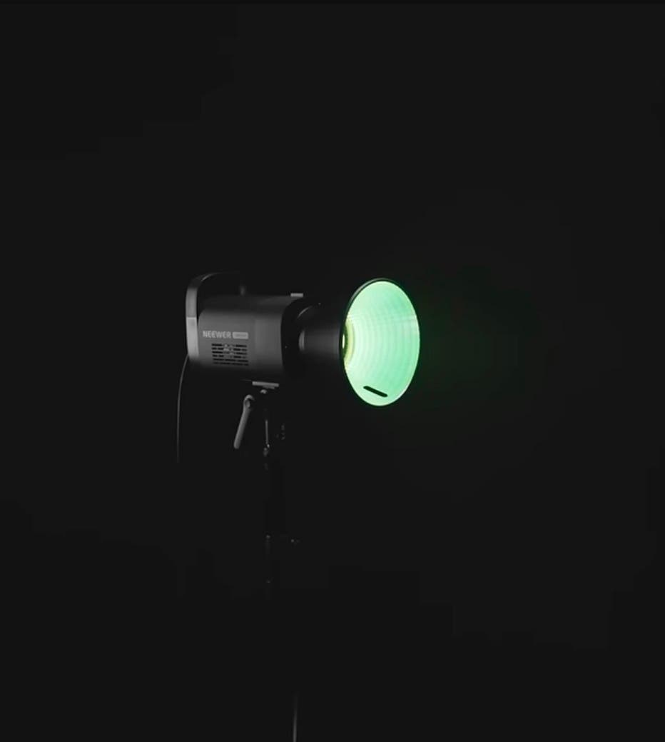 RGB COBライト (NEEWER / CB100C) の画像2