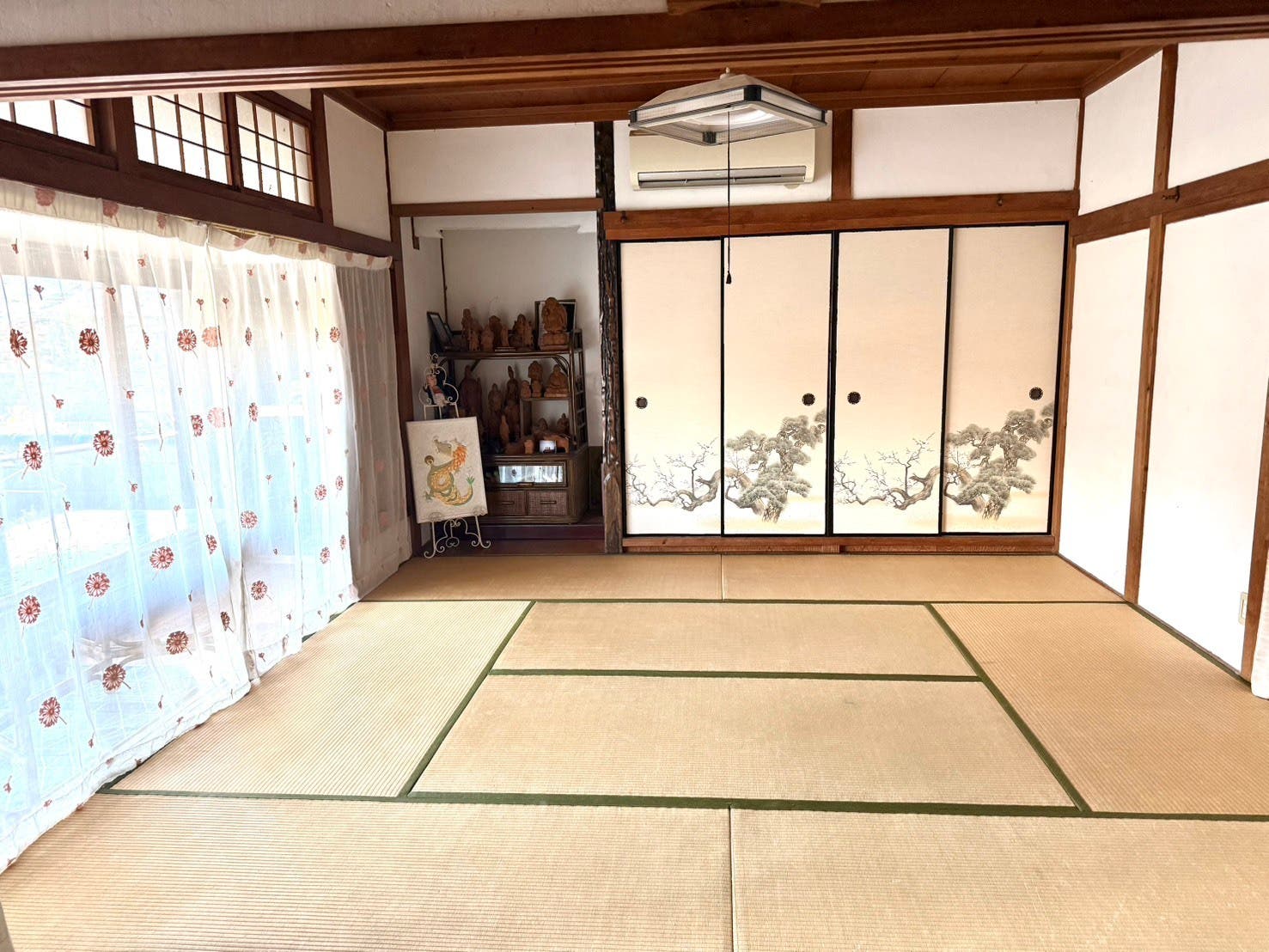 【大阪 岸和田】市内から40分。駐車場有、築65年古民家カフェ。和室とカフェスペース。アットホームな空間。の写真1