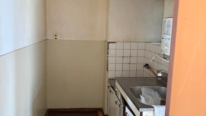 大みか第一アパートリフォーム途中の部屋の写真2