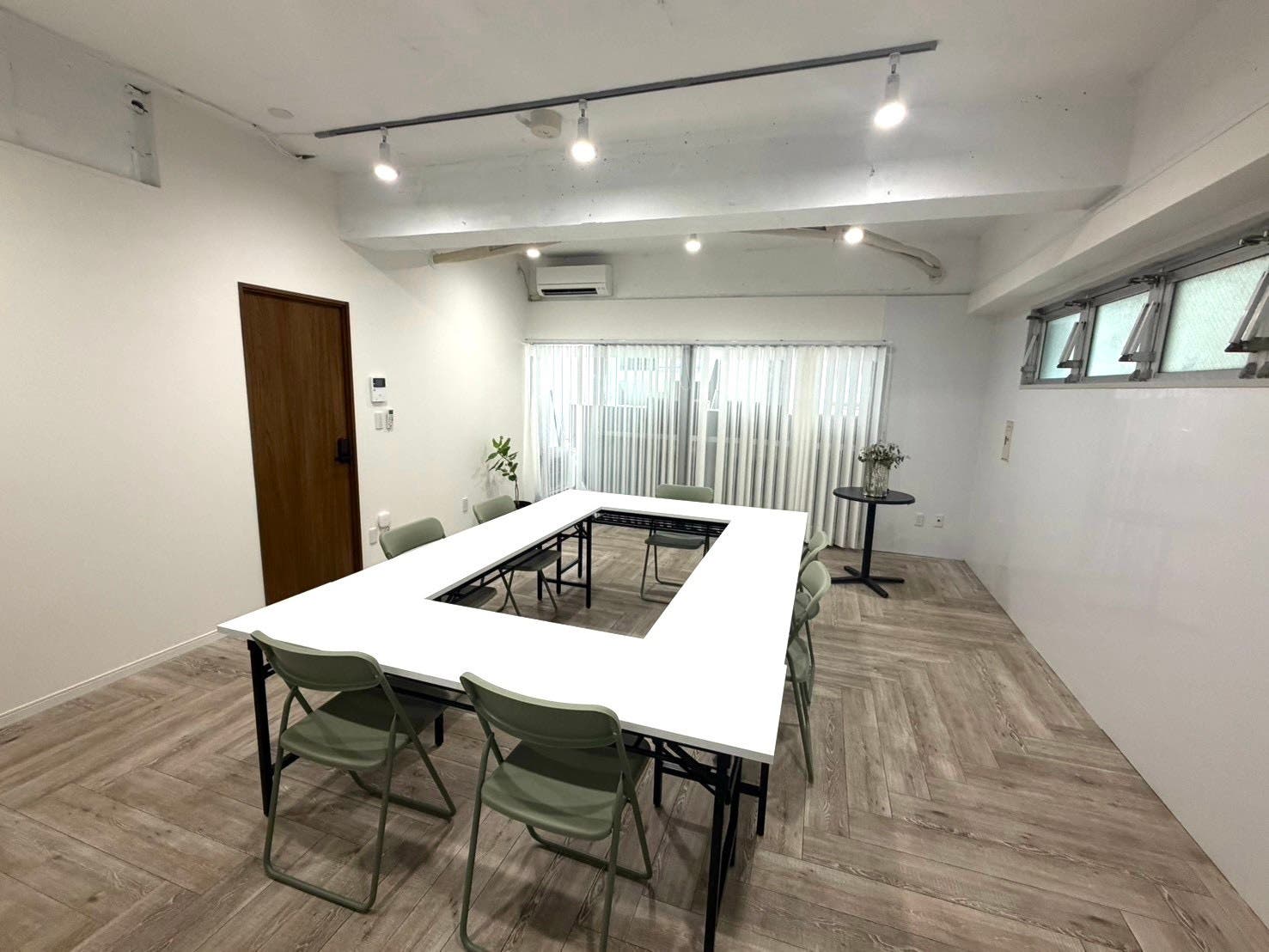 SCOTRA Design Seminar Roomの写真8