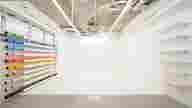 青山一丁目駅から徒歩7分・外苑前駅から徒歩4分|白ホリと背景紙10色が使い放題で無料機材や備品も揃った格安レンタル撮影スタジオの写真2
