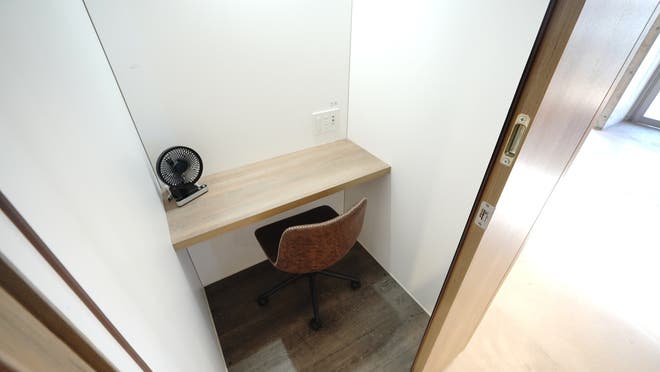 <SpemaBOX_下北沢No.3>完全個室ワークブース💼光回線Wi-Fi📶電源🔌テレワーク/ZOOM/面接/自習/作業の写真5