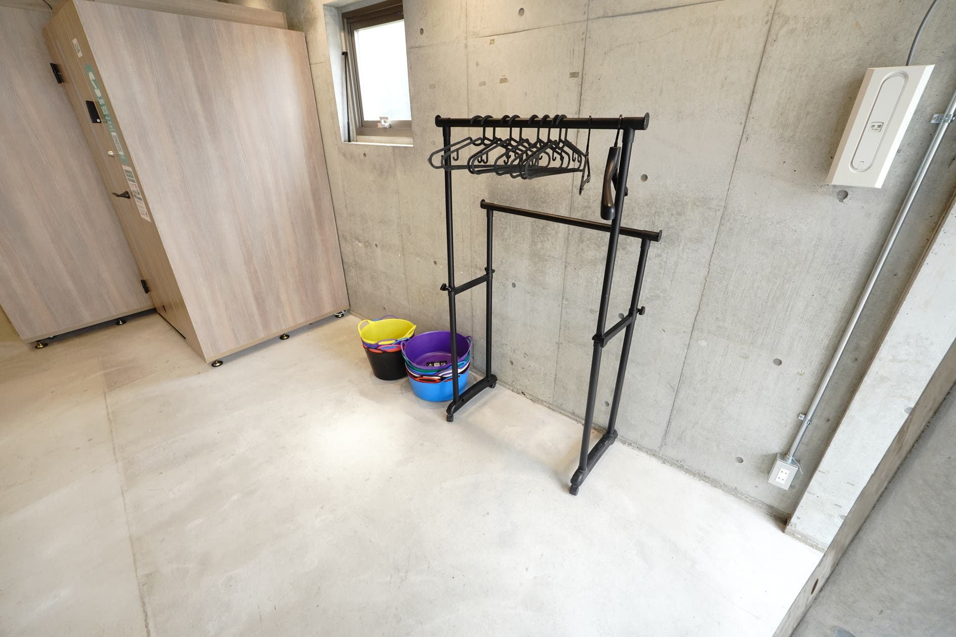 ＜MAKUAI WORK 下北沢 1名用フリー席F16＞下北沢駅徒歩2分コワーキングスペース✨光回線Wi-Fi🛜電源🔌の写真10