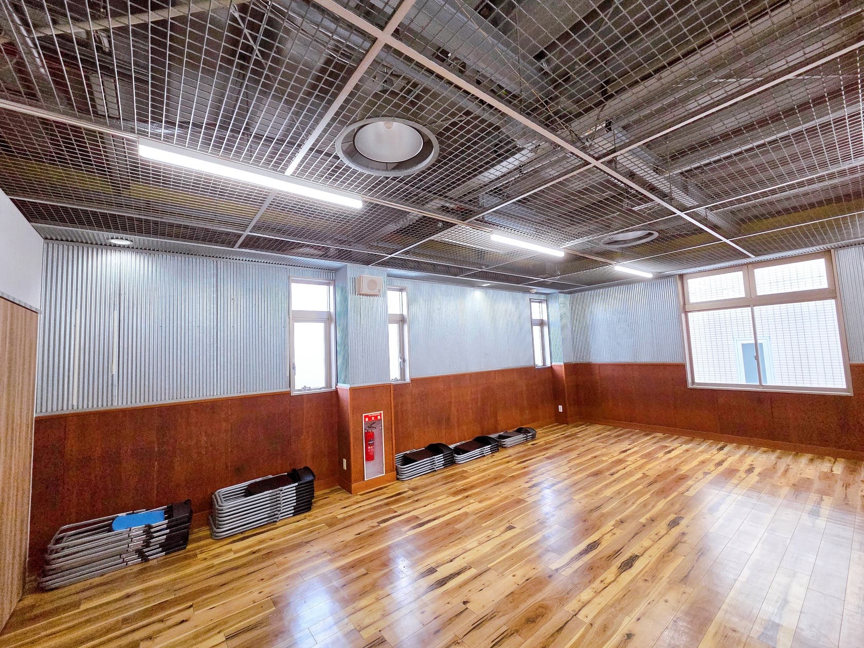 JR長町駅、仙台市営地下鉄長町駅から徒歩５分の写真1