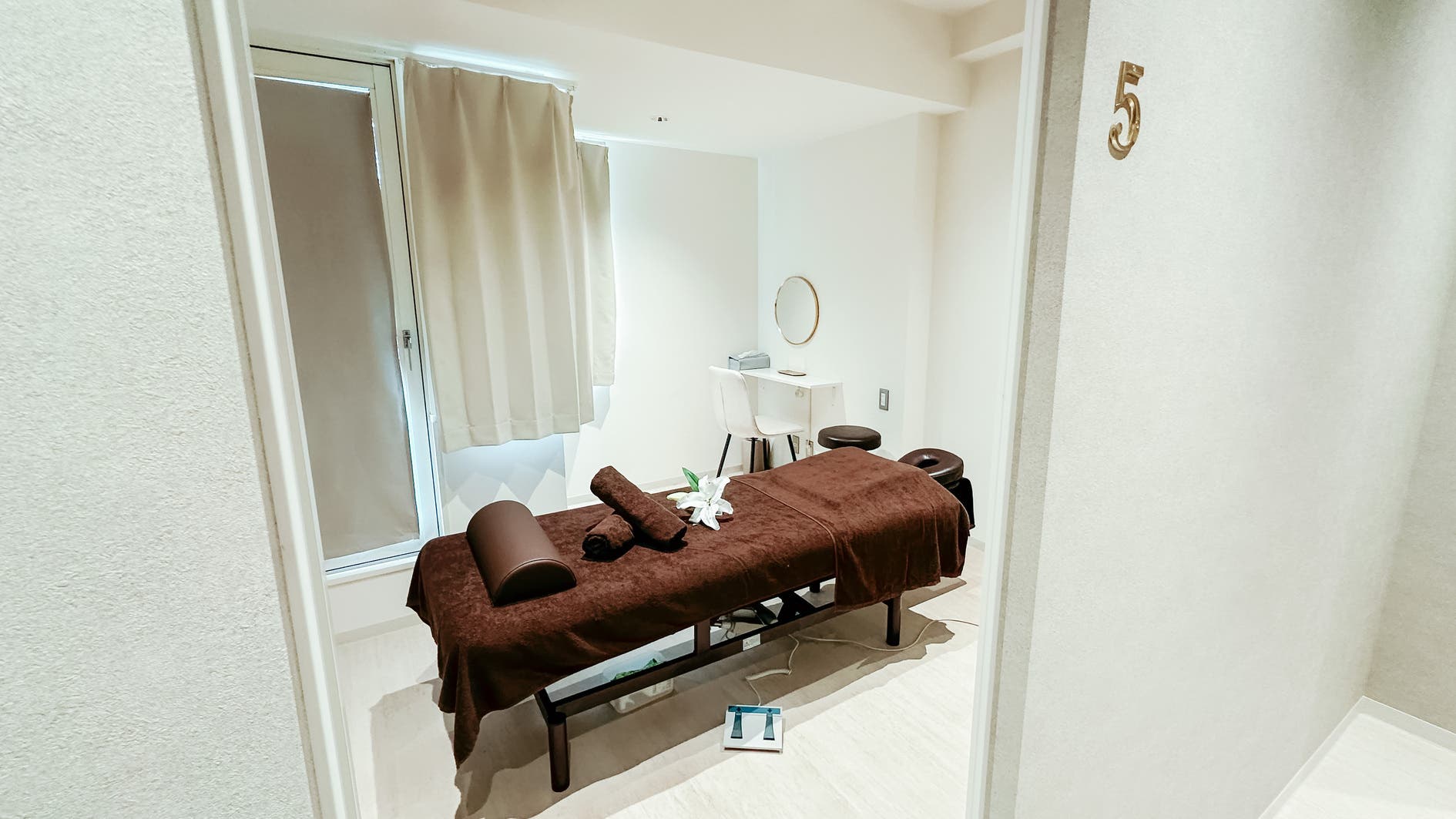 【ROOM5】麻布十番駅近！徒歩1分！今話題の設備が充実したリラクゼーション特化のレンタルシェアサロン！受付スタッフ常駐の写真7