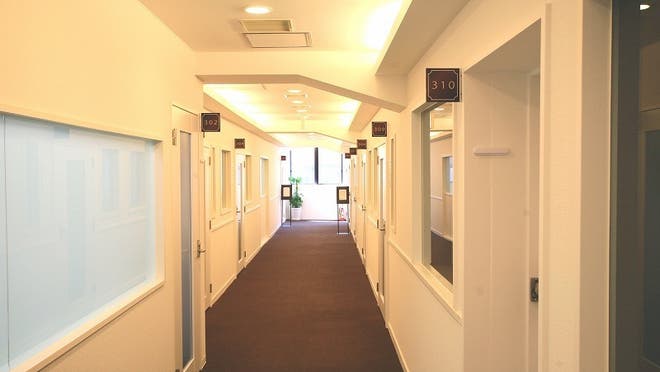 【渋谷駅徒歩30秒!ヒカリエ横のビル】最大15名着席可能! セミナー、会議、研修に!✨飲食持ち込みOK✨の写真9