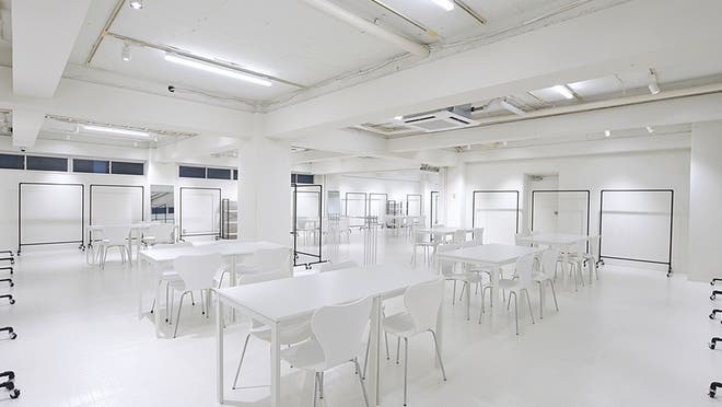 【2F-ワンフロア】約300㎡の広さで自然光が窓からたっぷり差し込む、日当たり良好の明るい撮影スタジオ。【大阪市中央区】の写真5
