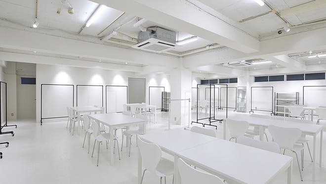 【2F-ワンフロア】約300㎡の広さで自然光が窓からたっぷり差し込む、日当たり良好の明るい撮影スタジオ。【大阪市中央区】の写真6