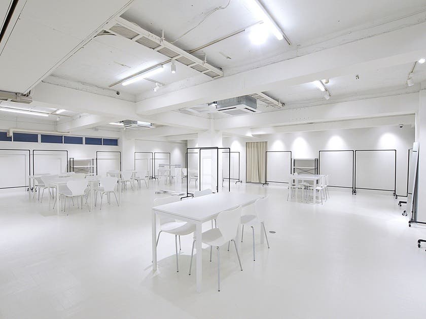 【2F-ワンフロア】約300㎡の広さで自然光が窓からたっぷり差し込む、日当たり良好の明るい撮影スタジオ。【大阪市中央区】の写真7