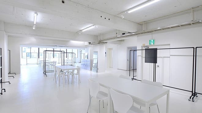 【2F-ワンフロア】約300㎡の広さで自然光が窓からたっぷり差し込む、日当たり良好の明るい撮影スタジオ。【大阪市中央区】の写真8