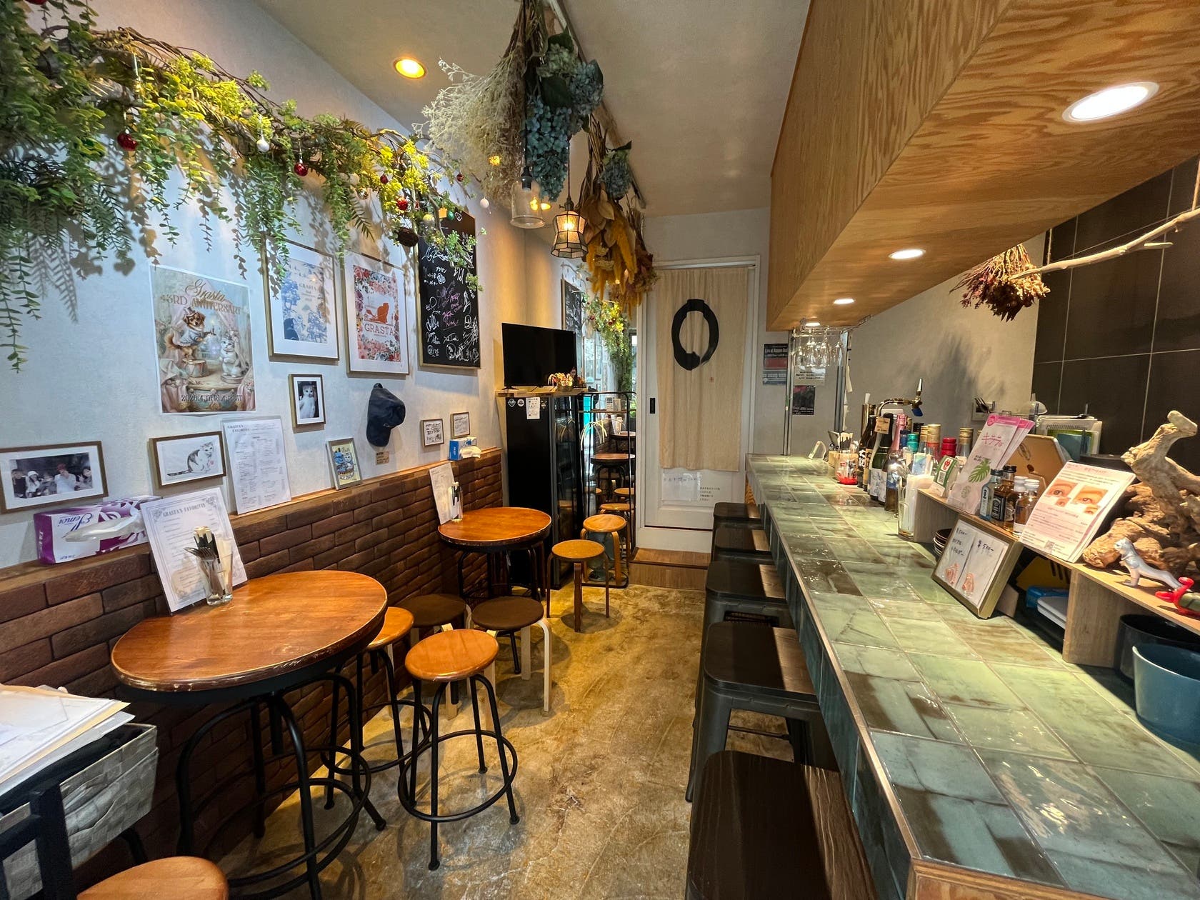 【下北沢】厨房完備のカフェバー☕1日店長・お誕生日会・ポップアップ・撮影・オフ会に（着席10名/7時〜18時利用/　外席有）の写真3