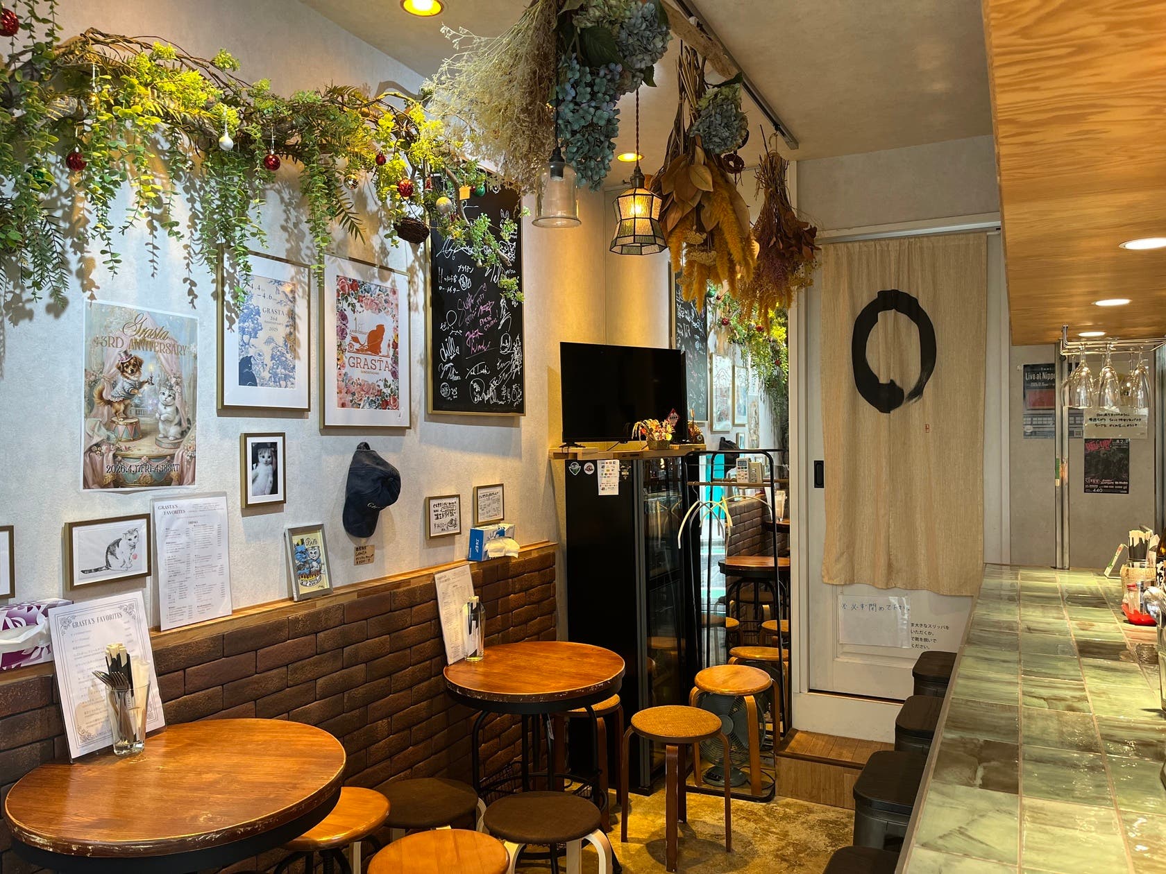 【下北沢】厨房完備のカフェバー☕1日店長・お誕生日会・ポップアップ・撮影・オフ会に（着席10名/7時〜18時利用/　外席有）の写真7